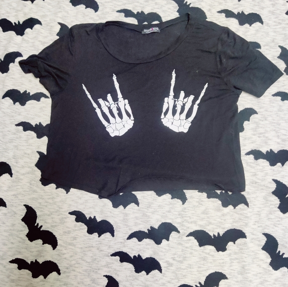 Fashion Nova | Tops | Skeleton Hand Crop Top | Poshmark